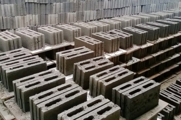 Perbedaan dan Harga Batako Dengan Bata Merah Press - LacakHarga