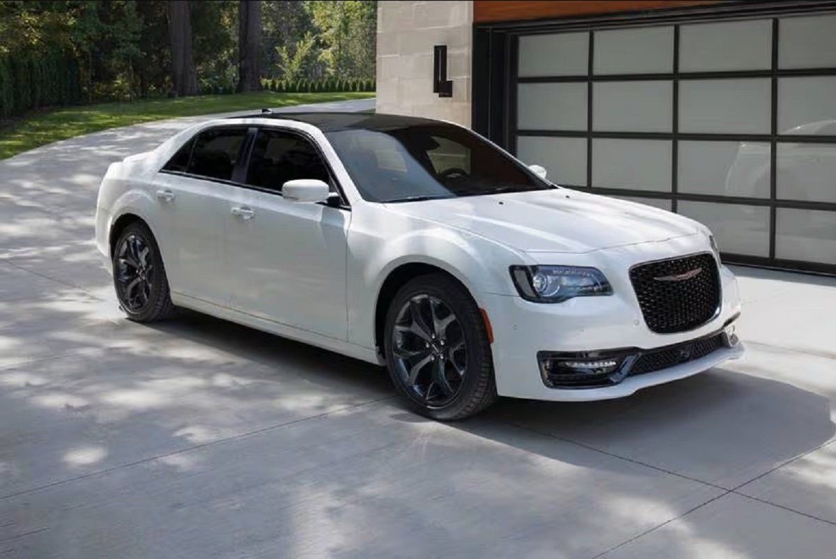 Chrysler, Mobil Mewah yang Sungguh Menggoda - LacakHarga